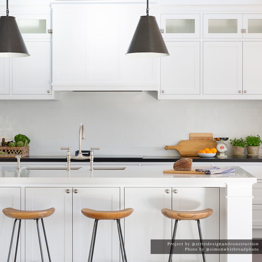 Goodman Small Hanging Light – The Montauk Lighting Co